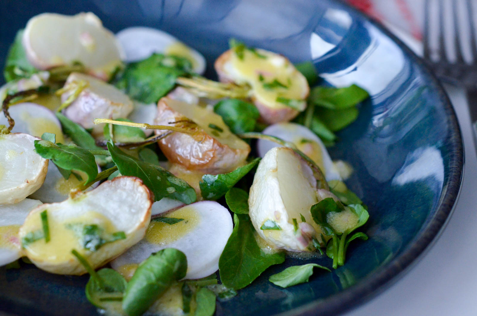 Salade de navets cru cuit, sauce crémeuse à l'estragon - Les Pépites de ...