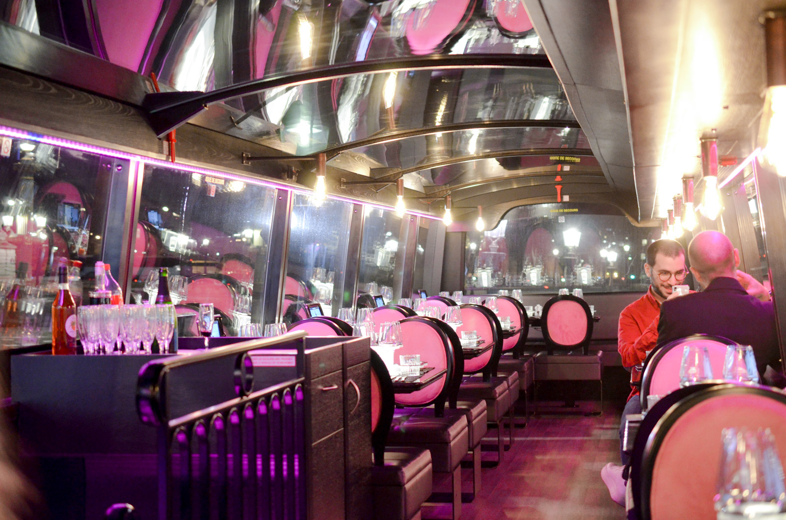 Le Bus Toqué : la meilleure table itinérante de Paris ! - Les Pépites ...