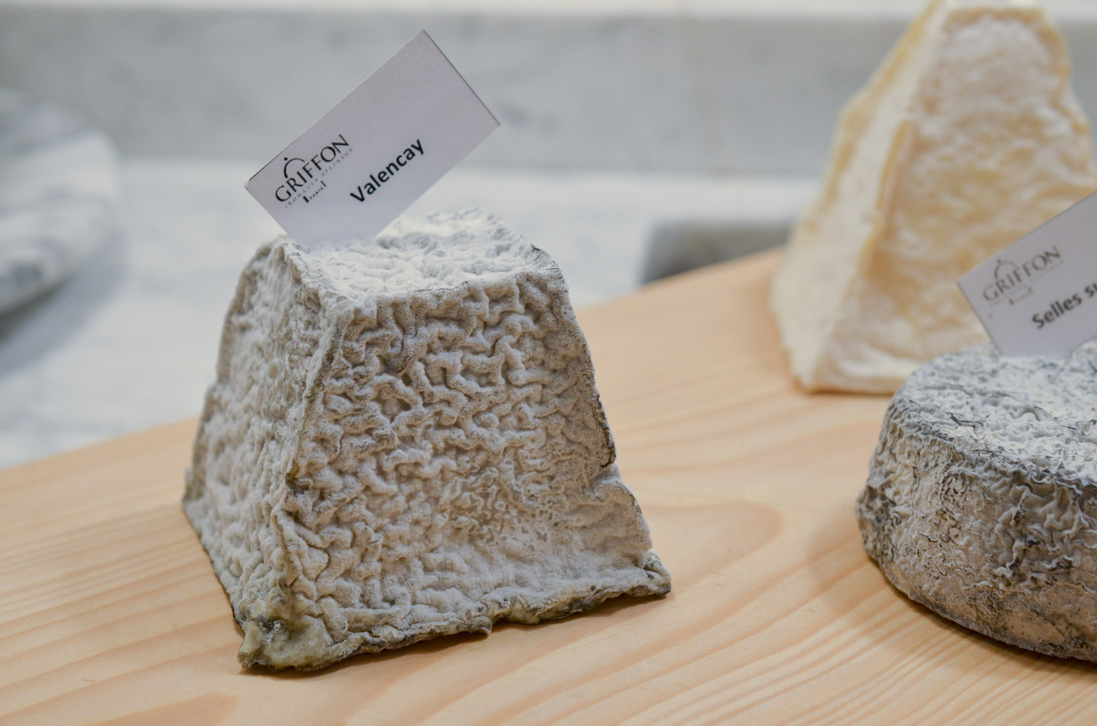 Zoom sur les 5 fromages de chèvre AOP de la région Centre Val de Loire ...