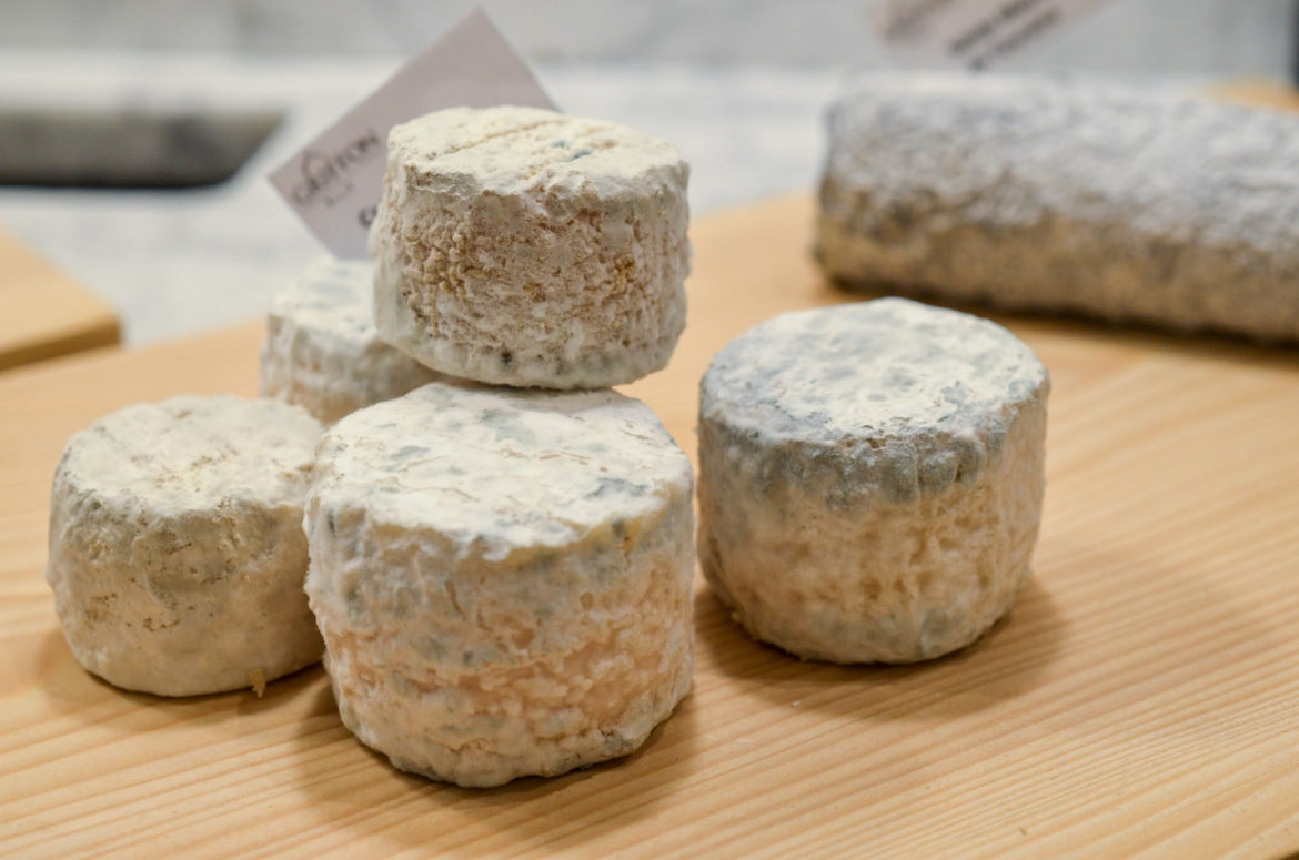 Zoom sur les 5 fromages de chèvre AOP de la région Centre Val de Loire ...
