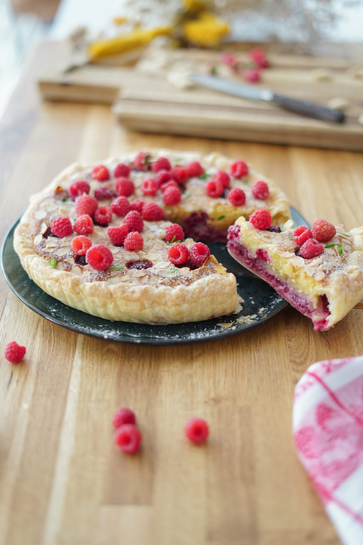 Tarte aux framboises à la crème d'amandes - Les Pépites de Noisette