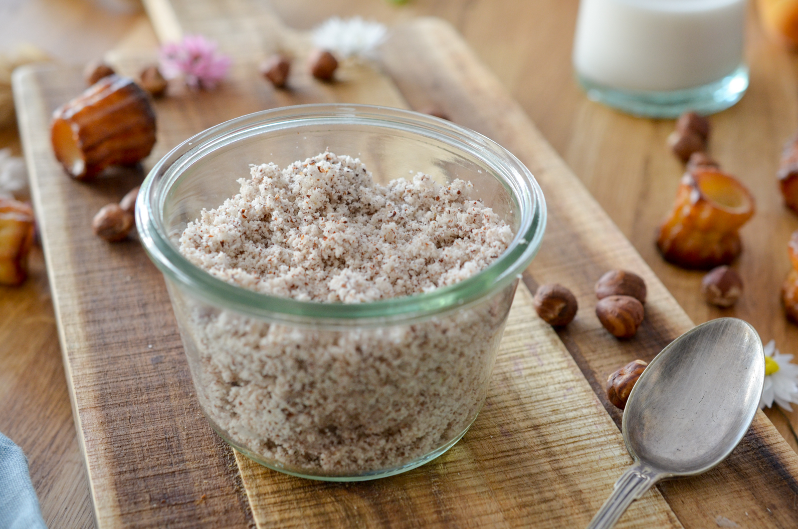 Boisson végétale à la noisette - "lait de noisette" - Les Pépites de ...