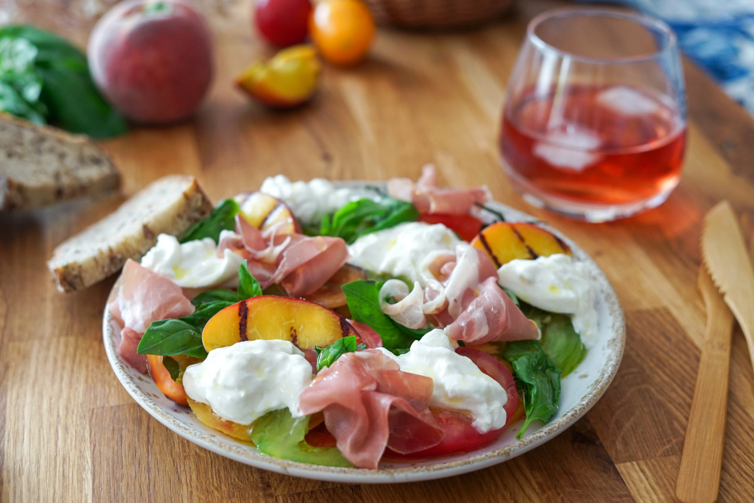 Salade de tomates à la burrata - Les Pépites de Noisette